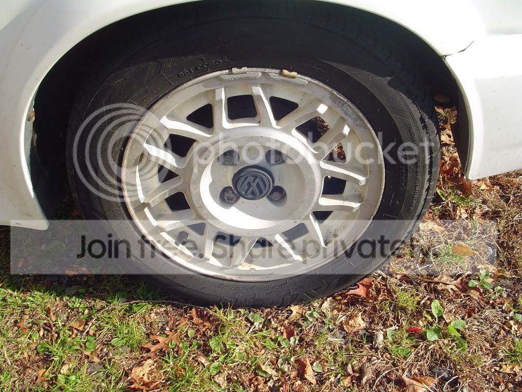 Are these oem? | VW Vortex - Volkswagen Forum